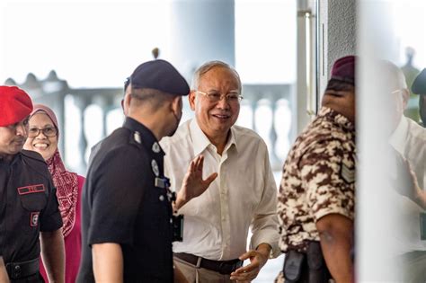 Zeti Contradicts Ambank Mds Saudi Us100m Claim Says Not Told Najibs