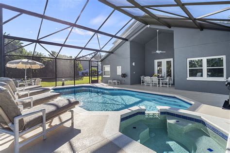Mickeys Palm Private Garden Views Huge Pool Hot Tub Cinema Bbq