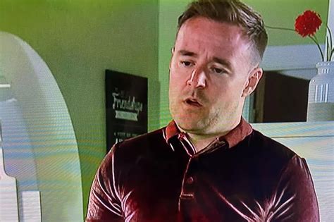 Corrie S Tyrone Dobbs Strikes Again With Latest Awful Outfit Choice Catching Viewers Eyes