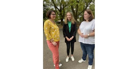 Paray Le Monial Une Assistante Irlandaise Au Collège Cassin