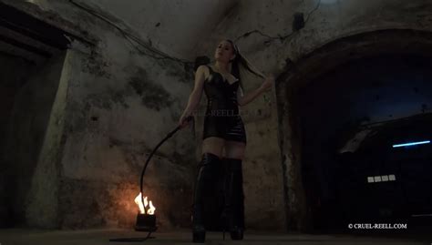 Kostenlose In voller Länge Bdsm Auspeitschen Porno Videos von xHamster