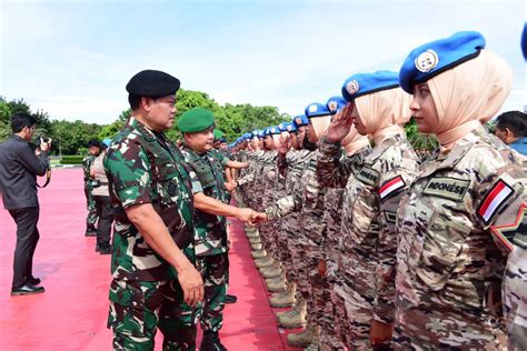 Panglima Tni Melepas Keberangkatan Pasukan Satgas Bgc Dan Kizi Tni