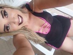 Wonderful Actress And Model Sent A Message While Showing Off Naked To