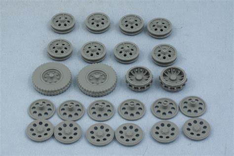 Dml Sdkfz 25122 Ausf D Complete 10 14 12 Armor Finescale Modeler