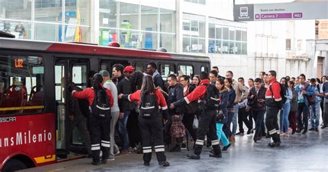 Programas De TransMilenio Que Mejoran Experiencia De Viaje De Usuarios