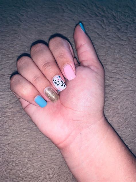 Pin By Emily Cascante On Nails Class Ring Nails Jewelry