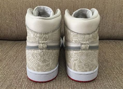 Air Jordan 1 Laser 红色鞋底样品曝光 AJ1镭射 球鞋资讯 FLIGHTCLUB中文站 SNEAKER球鞋资讯第一站