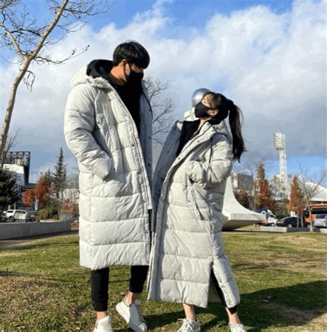 브랜드퀄 L XL 커플 롱패딩 남녀공용 빅사이즈 한겨울 투웨이 시밀러룩 커플패딩 남여공용 트레이닝 꾸안꾸 데일리 따뜻한 웰론 스트링 옆트임 오버핏 도톰 빵빵 겨울 커플