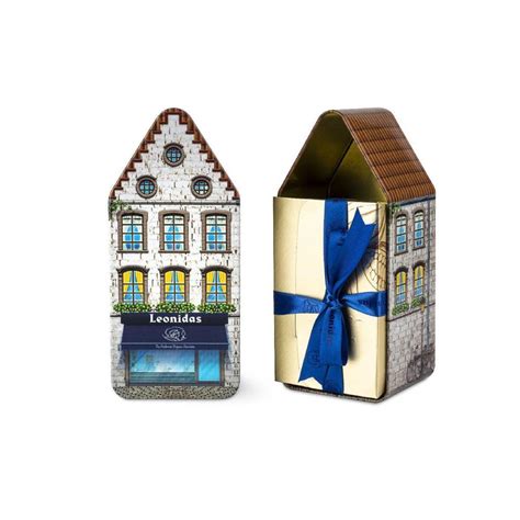 Коледна кутия Small House