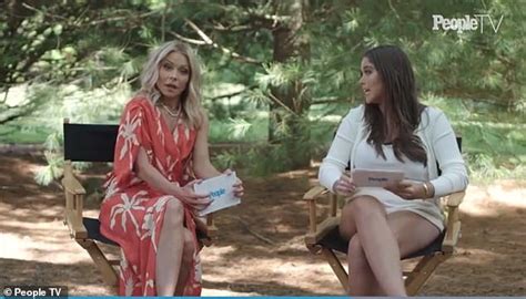 Kelly Ripa Praises Daughter Lola Consueloss Body Confidence Daily