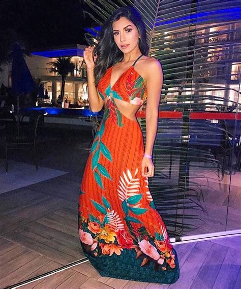 Sou Suspeita Pra Falar De Vestido Longo Mas Esse Tá Maravilhoso Demais