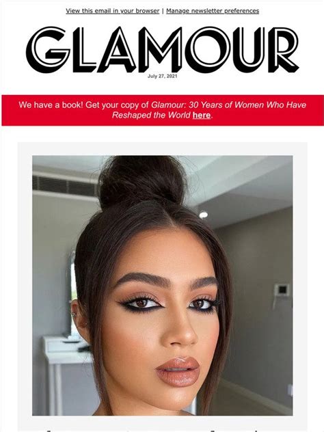 Glamour The Reverse Cat Eye Trend Is A Fierce Upgrade To Winged Liner