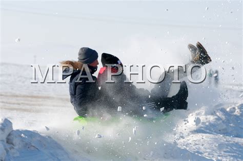 “Мөнгөн Улаанбаатар” өвлийн спорт наадам боллоо Mongolian Press Agency