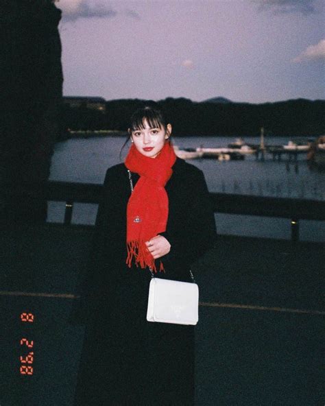 愛花さんのインスタグラム写真 愛花instagram「本日も元気にお勉強だよ ️ ️ みんな調子はどうですか？☺️ なんだか昭和感ある