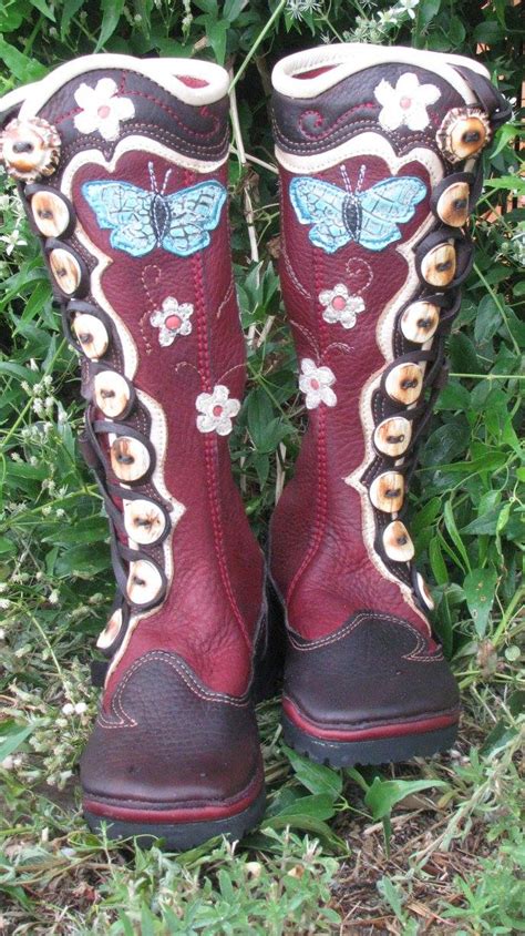 Gallery Windwalker Footwear
