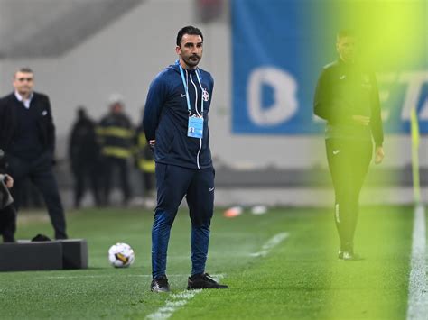 Elias Charalambous Este Pe Val La FCSB A Fost Numit Din Nou Antrenorul Etapei