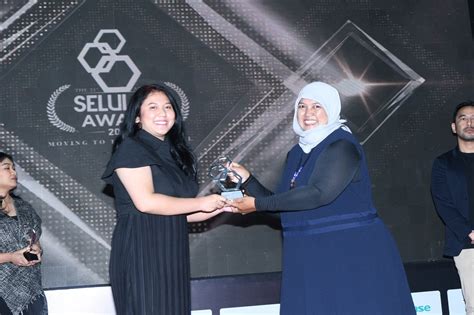 Hisense Football For School Raih Gelar Best CSR For Electronic Brand Di