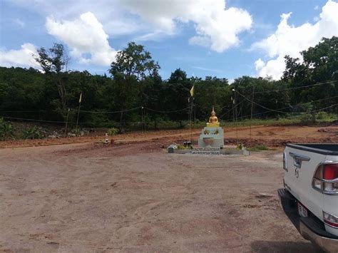 หลวงพ่อสมพร สมวโร พิพิธภัณฑ์เหล็กไหล Leklai Museum