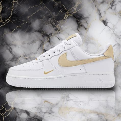 Nike Air Force 1 白金 奶茶 白黃 小金勾 雙勾 Af1 休閒鞋 簡約 潮流 女鞋 Cz0270 105 蝦皮購物