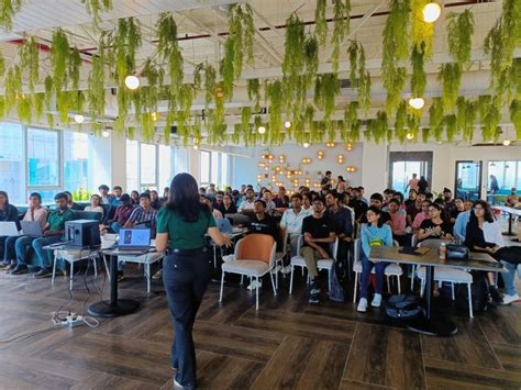 Experience Data Datascience Meetup Gdgnoida Akasacoworking