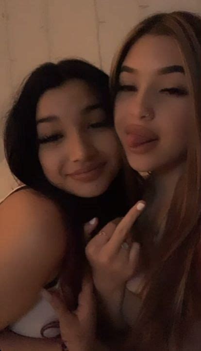 Pin By Pami On Friends Cute Friend Photos Friend Photoshoot Best