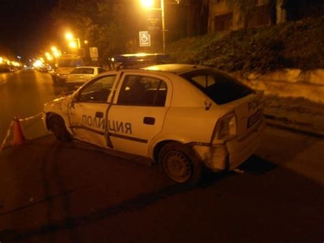 Ти да видиш Патрулка се размаза на кръстовище в Монтана