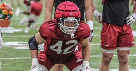 Arkansas Football Drew Sanders A Perfect Fit For Razorbacks After