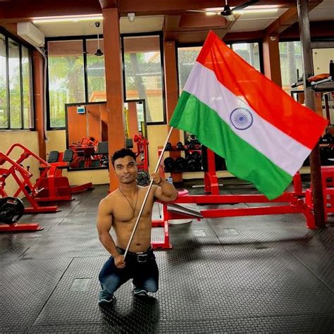 Im Worlds Shortest Bodybuilder At 34 Doctors Said I Wouldnt Be