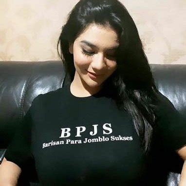 Putri Vania Putri Vania K Twitter