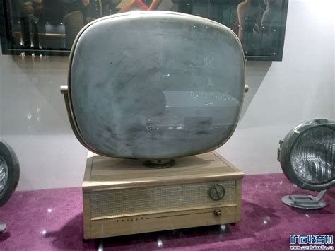 成都一民间博物馆收藏的古董电器 〓古董收藏展示〓 矿石收音机论坛 Powered By Discuz