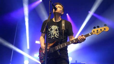 Blink 182s Mark Hoppus Talks 90s Nostalgia Alien Encounters And