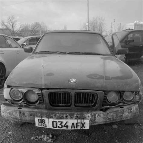 bmw e34 Arabalar Kızlar Savaş