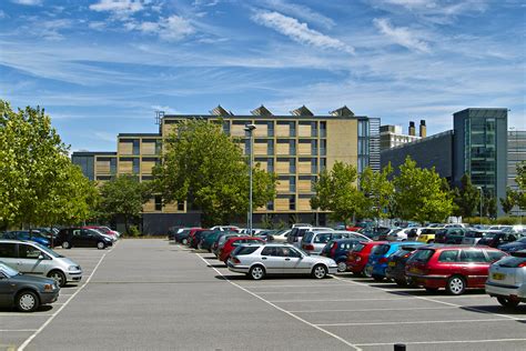 Doctor S And Nurses S Accommodation Addenbrooke S Hospital Cambridge By Zaki Ghiacy At