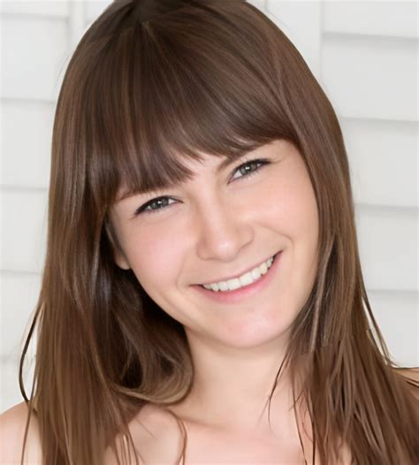 Chloe Skyy Actress Age Height Weight Wiki Biography Boyfriend Videos Photos And More