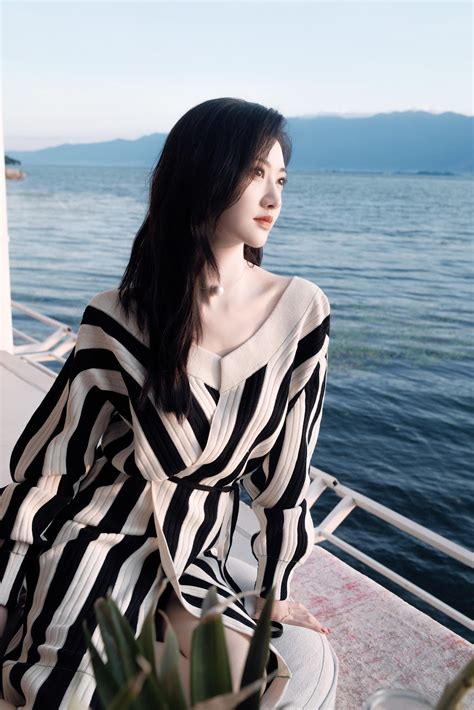 China Entertainment News Jing Tian Poses For Photo Shoot