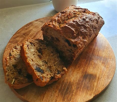 Banana Date And Walnut Loaf Bunch