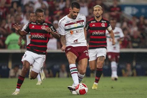 Flamengo Empata Com Fluminense E Garante Vaga Na Final Do Carioca