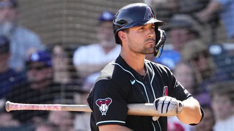 Diamondbacks Make Massive 15 Player Roster Move