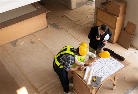 Meeting Engineers Or Architects For Projects Working With Partners And Engineering Tools To