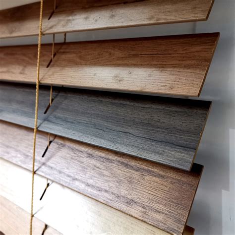 Natural Wooden Venetian Blind For Small Windows Basswood Polystyrene