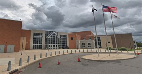A 29 Year Old Woman Posed As A New Jersey High School Student For 4