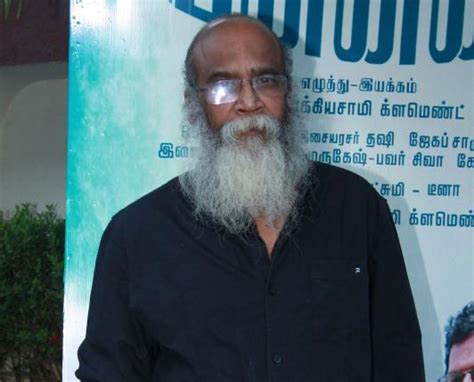 இவ்வளவு பணம் வாங்கிறியே உனக்கு வெட்கமே இல்லையா டாப் நடிகர்களை கண்டபடி திட்டிய பிரபல இயக்குனர்