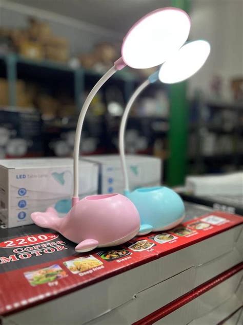 Лампа настільна світлодіодна на акумуляторі Led Table Lamp Bl 6588 — ціна 338 грн у каталозі