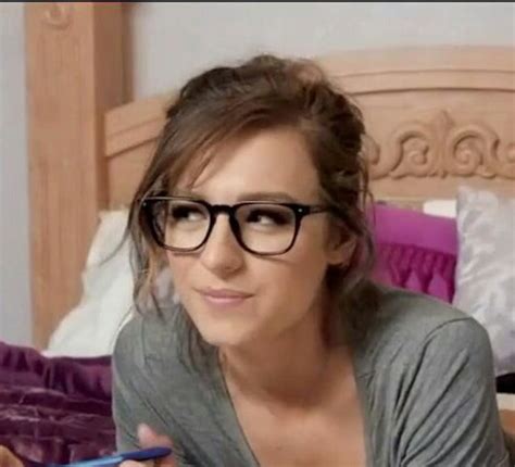 Who Is She Please Avery Moon 1094508 ›