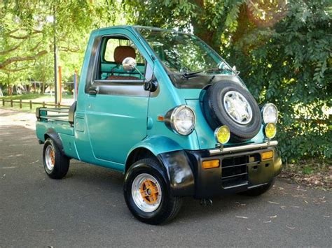 Vehicle 1996 Daihatsu Midget Ii