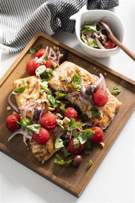 Ceviche De Salmón Con Leche De Coco