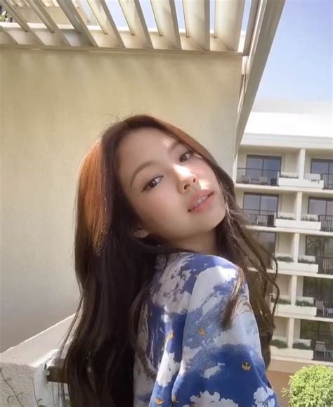 Pin By ☘︎𝙲𝙷𝙴𝚁𝚁𝚈𝚉 On Blackpink Jennie Blackpink Jennie Blackpink