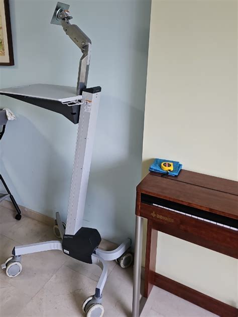 Ergotron Computer Cart Monitor Mount Kvm Movable Stand Computers