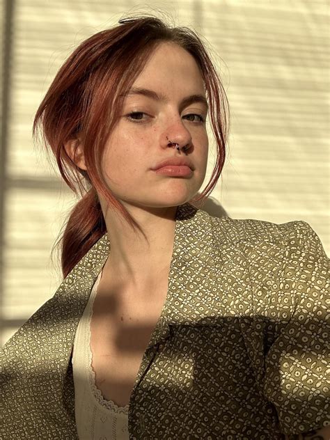 Ive Been Told I Give Off Girl Next Door Vibes 🥰 Rsfwnextdoorgirls