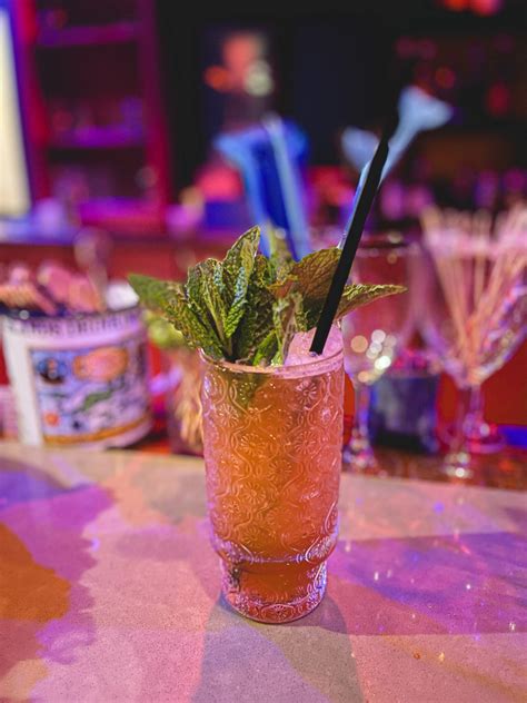 6 Iconic Hawaiian Cocktails Aloha Hawaiian Vacations